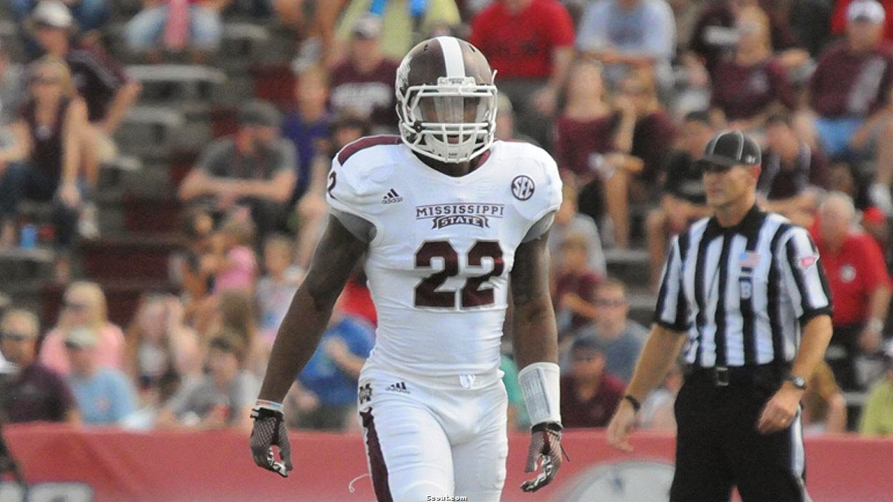 Bears trade the Patriots Ryan Groy for linebacker Matthew Wells