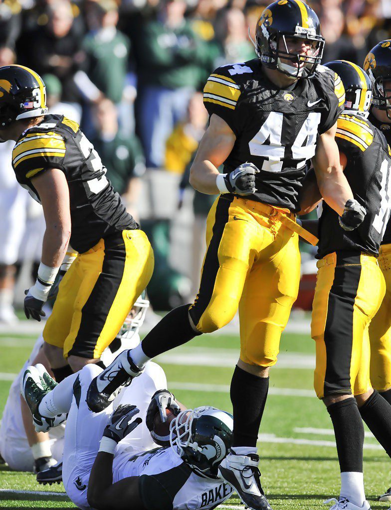 New York Giants add two more players to their practice squad