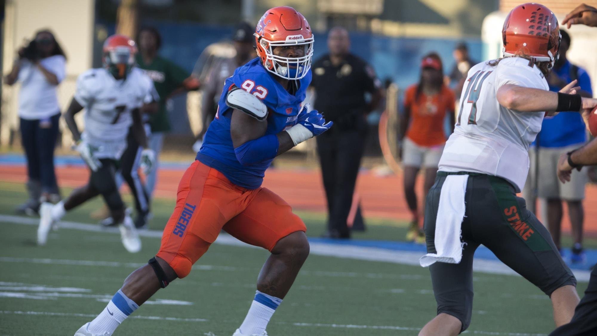 Meet 2020 NFL Draft Prospect: Brandon Carswell, DL, Delaware State