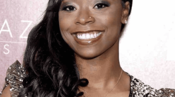 Ladies, help the first female college football player become Miss ...