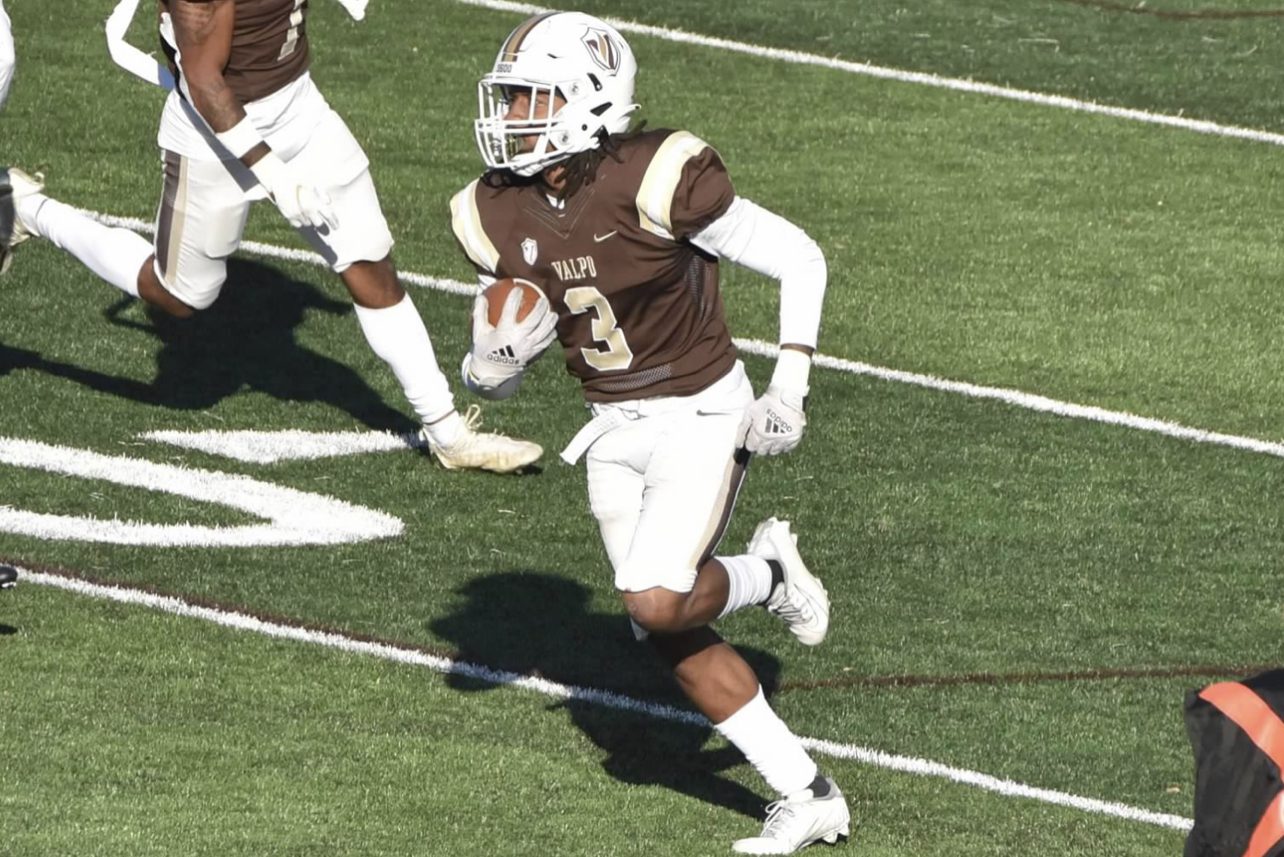 Meet 2022 NFL Draft Prospect Jadarius Horton, CB, Valparaiso University