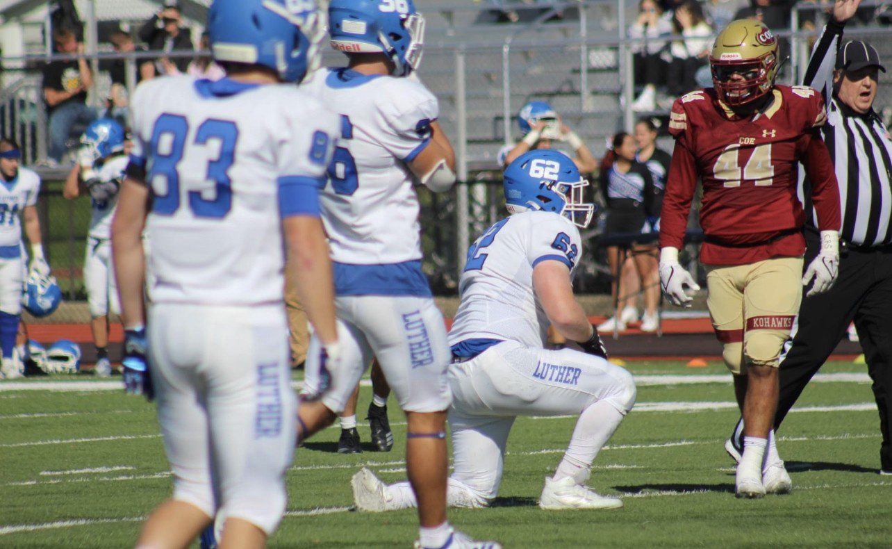 Meet 2022 NFL Draft Prospect Manny Lopez, LB, Coe College