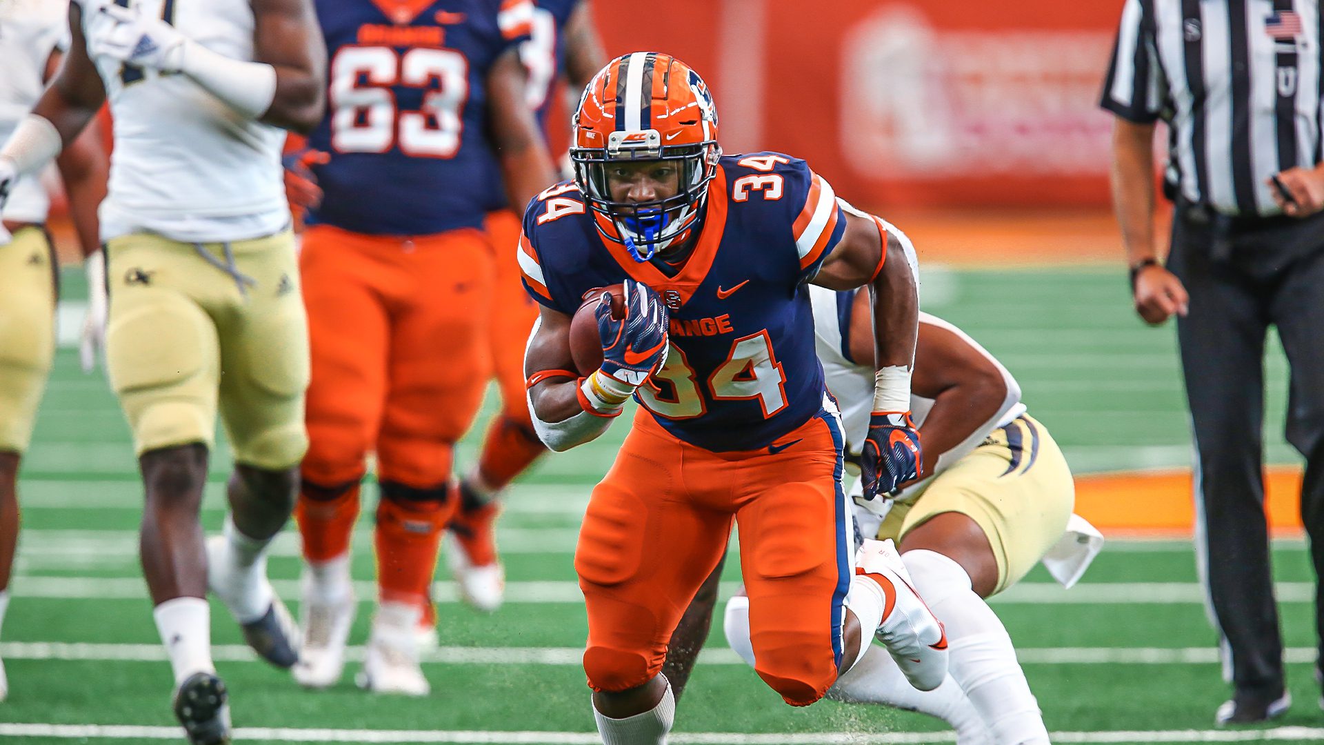 Scouting Report: Cuse Sean Tucker is one of the best RB's in the NCAA