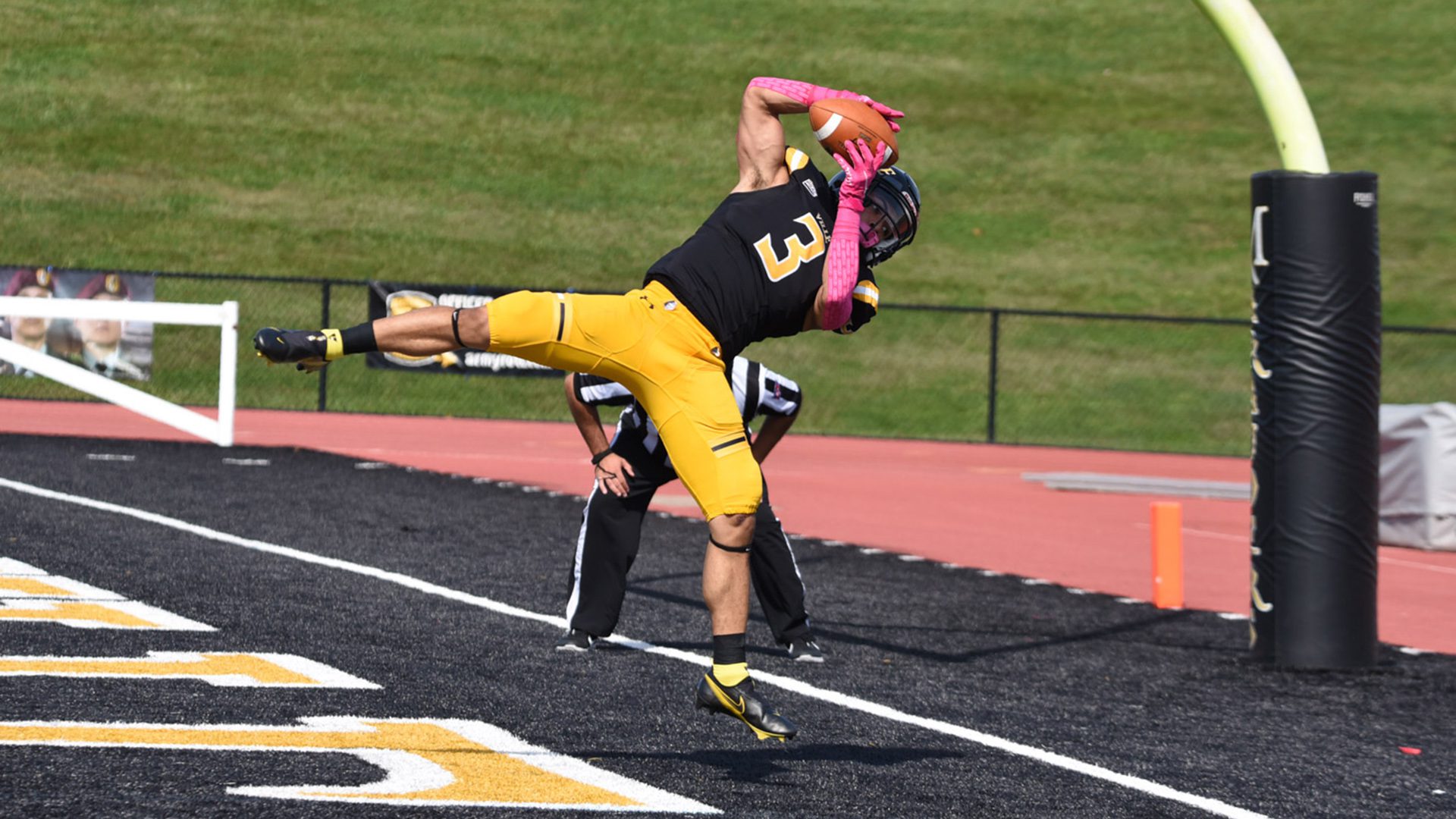 Meet 2023 NFL Draft Prospect Christan Drayton III, WR, Millersville