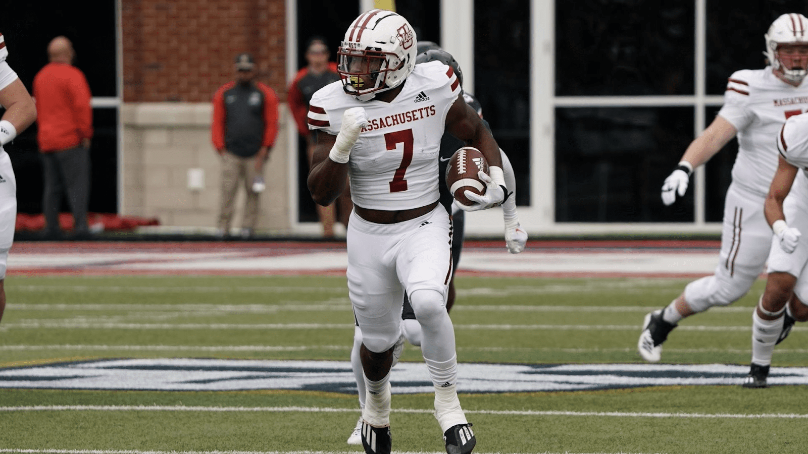 Meet 2023 NFL Draft Prospect Ellis Merriweather, RB, UMass